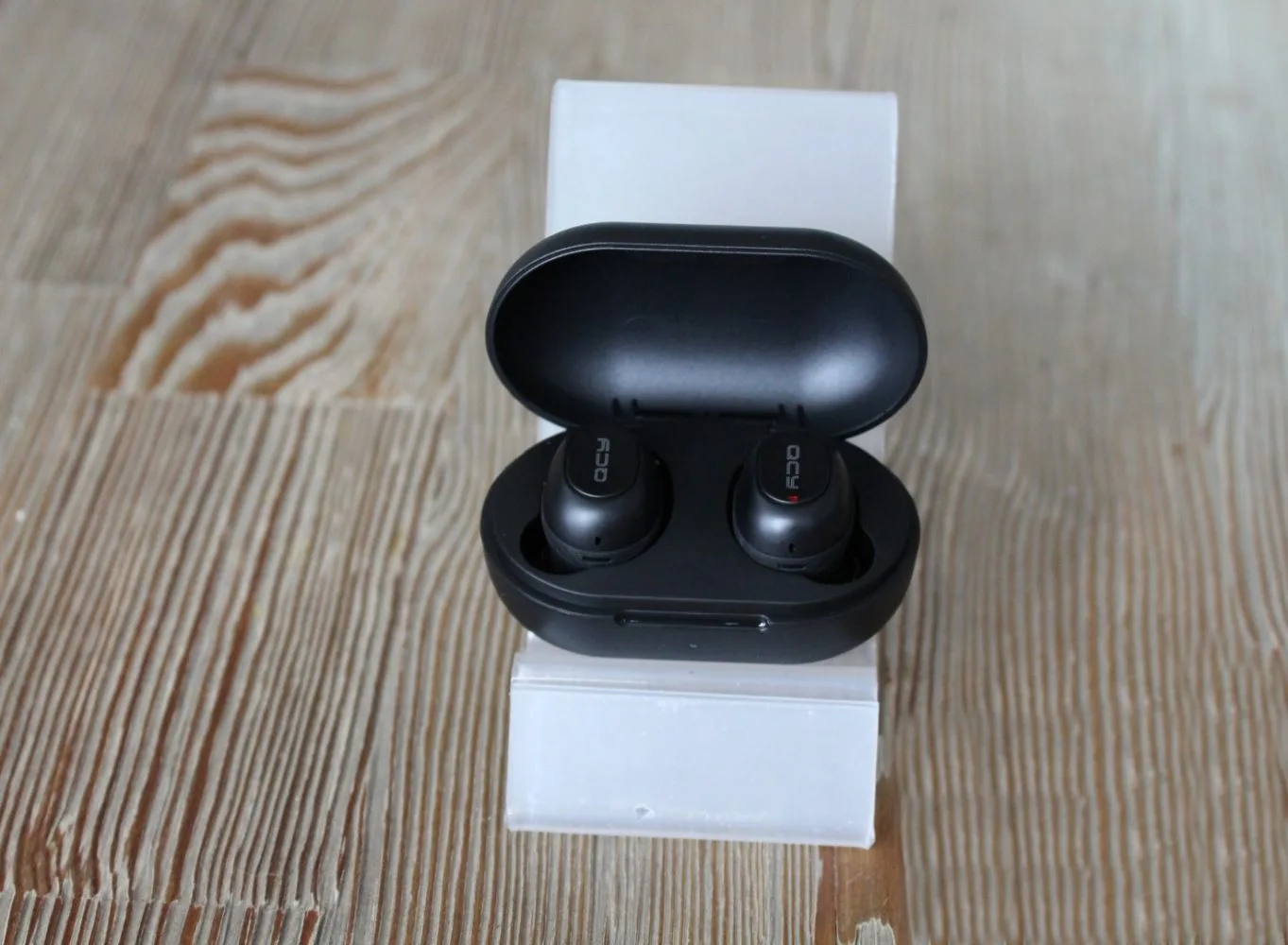 QCY T7 vs T9S TWS Earphones Comparison | Specs | Sound