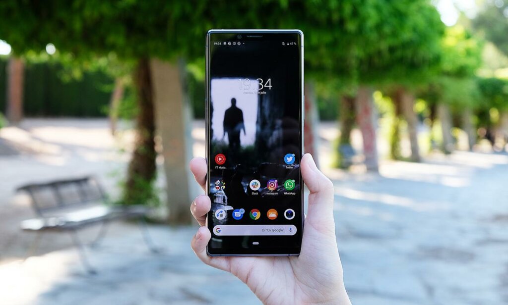 All The Best Phones With 4K Display Listed | January 4th, 2025